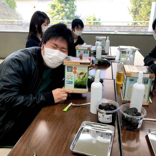 2023年度charm新卒社員向けアクアリウムワークショップ開催！ | AQUALASSIC